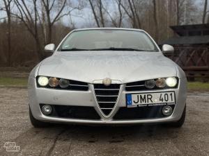 Grey Alfa Romeo 159 2007 in Kaunas, with an engine capacity of 1.90 L and mileage of 280 thousand km for 2250 €, photo 3 on AUTOMOTO.COM.LV