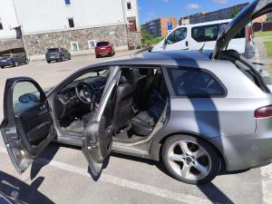 Grey Alfa Romeo 159 2007 in Klaipeda, with an engine capacity of 2.20 L and mileage of 256 thousand km for 900 €, photo 12 on AUTOMOTO.COM.LV