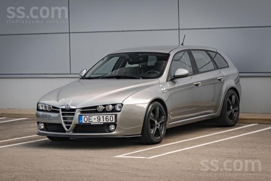 Pelēks Alfa Romeo 159 2007 Rīga, ar dzinēja tilpumu 2.20 L un nobraukumu 276 tūkst. km par 2350 €, foto 1 vietnē AUTOMOTO.COM.LV