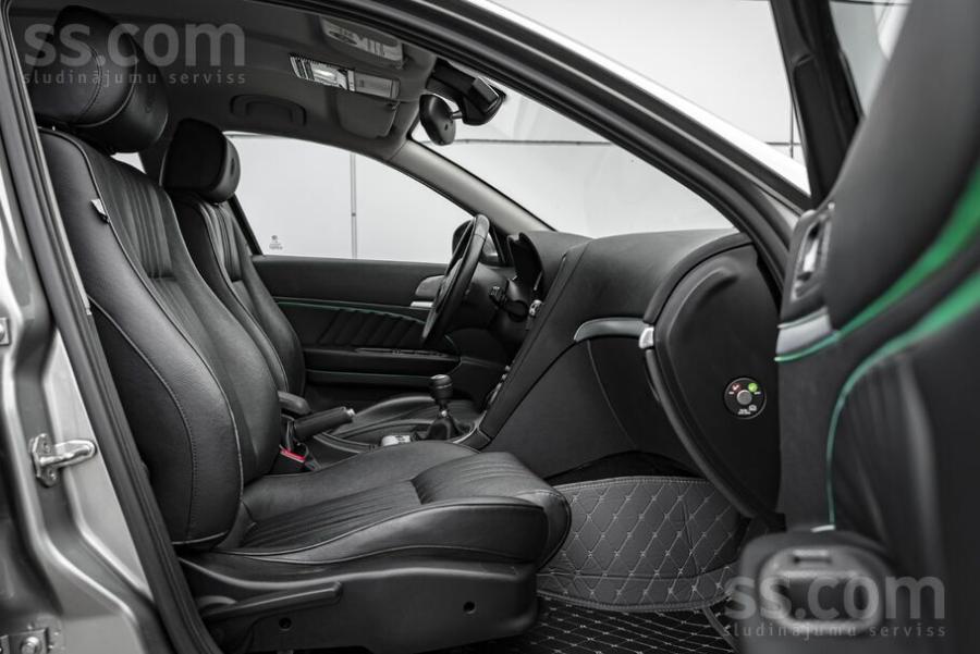 Pelēks Alfa Romeo 159 2007 Rīga, ar dzinēja tilpumu 2.20 L un nobraukumu 276 tūkst. km par 2350 €, foto 9 vietnē AUTOMOTO.COM.LV