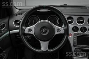Pelēks Alfa Romeo 159 2007 Rīga, ar dzinēja tilpumu 2.20 L un nobraukumu 276 tūkst. km par 2350 €, foto 17 vietnē AUTOMOTO.COM.LV
