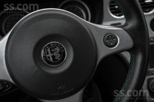 Pelēks Alfa Romeo 159 2007 Rīga, ar dzinēja tilpumu 2.20 L un nobraukumu 276 tūkst. km par 2350 €, foto 18 vietnē AUTOMOTO.COM.LV