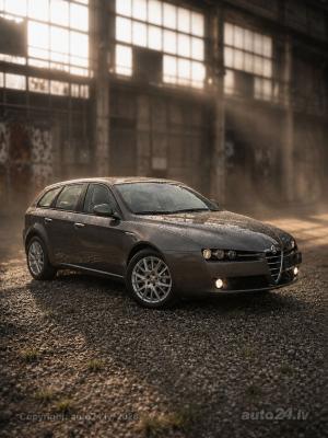 Pelēks Alfa Romeo 159 2007 Tallina, ar dzinēja tilpumu 2.40 L un nobraukumu 239 tūkst. km par 4200 €, foto  vietnē AUTOMOTO.COM.LV