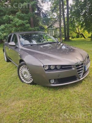 Pelēks Alfa Romeo 159 2010 Rīga, ar dzinēja tilpumu 1.90 L un nobraukumu 202 tūkst. km par 1950 €, foto 4 vietnē AUTOMOTO.COM.LV