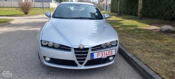 Grey Alfa Romeo 159 2011 in Kedainiai, with an engine capacity of 2.00 L and mileage of 147 thousand km for 2999 €, photo 4 on AUTOMOTO.COM.LV