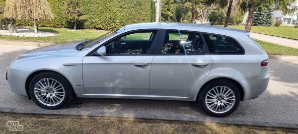Grey Alfa Romeo 159 2011 in Kedainiai, with an engine capacity of 2.00 L and mileage of 147 thousand km for 2999 €, photo 8 on AUTOMOTO.COM.LV