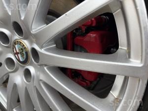 Red Alfa Romeo 159 2007 in Jurmala, with an engine capacity of 2.40 L and mileage of 235 thousand km for 4990 €, photo 14 on AUTOMOTO.COM.LV