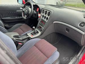 Sarkans Alfa Romeo 159 2010 Rīga, ar dzinēja tilpumu 1.80 L un nobraukumu 116 tūkst. km par 5900 €, foto 11 vietnē AUTOMOTO.COM.LV