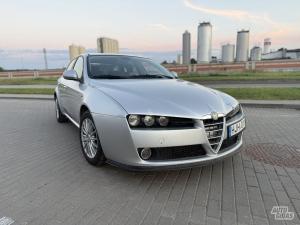 Alfa Romeo 159 2006 Kauņa, ar dzinēja tilpumu 1.90 L un nobraukumu 284 tūkst. km par 1300 €, foto  vietnē AUTOMOTO.COM.LV