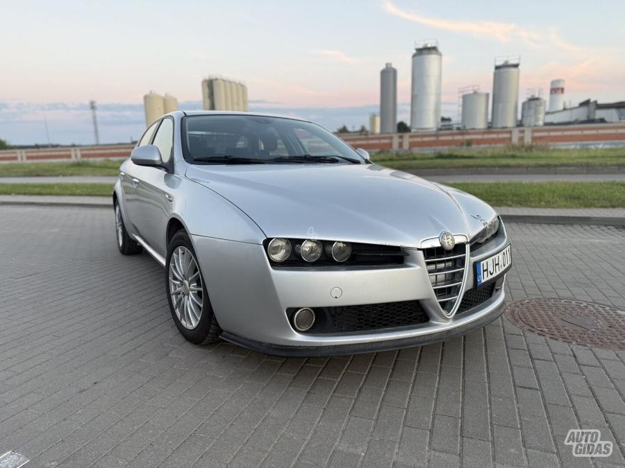 Alfa Romeo 159 2006 Kauņa, ar dzinēja tilpumu 1.90 L un nobraukumu 284 tūkst. km par 1300 €, foto 1 vietnē AUTOMOTO.COM.LV