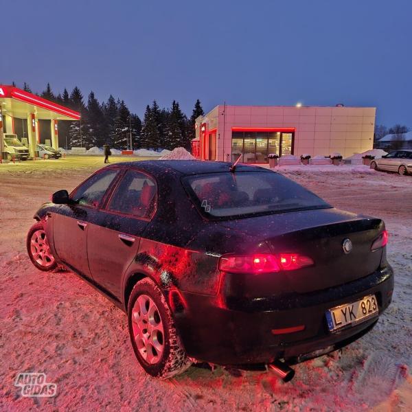 Alfa Romeo 159 2007 Viļņa, ar dzinēja tilpumu 1.90 L un nobraukumu 247 tūkst. km par 1200 €, foto 5 vietnē AUTOMOTO.COM.LV