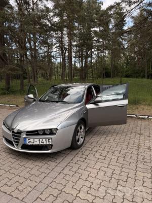 Alfa Romeo 159 2007 Rīga, ar dzinēja tilpumu 1.90 L un nobraukumu 179 tūkst. km par 1650 €, foto 8 vietnē AUTOMOTO.COM.LV
