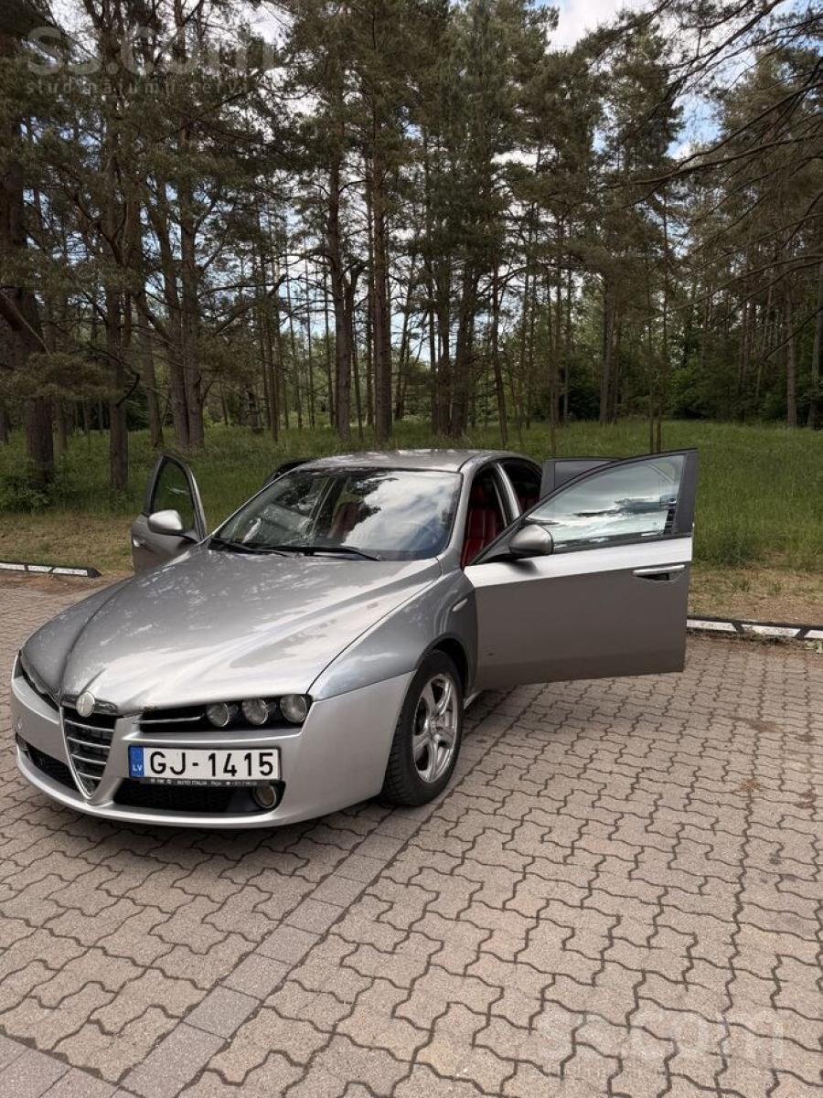 Alfa Romeo 159 2007 Rīga, ar dzinēja tilpumu 1.90 L un nobraukumu 179 tūkst. km par 1650 €, foto 8 vietnē AUTOMOTO.COM.LV