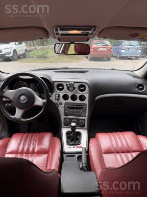 Alfa Romeo 159 2007 Rīga, ar dzinēja tilpumu 1.90 L un nobraukumu 179 tūkst. km par 1650 €, foto 14 vietnē AUTOMOTO.COM.LV