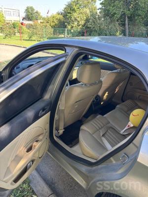 Alfa Romeo 159 2007 in Ventspils, with an engine capacity of 2.40 L and mileage of 213 thousand km for 1250 €, photo 5 on AUTOMOTO.COM.LV