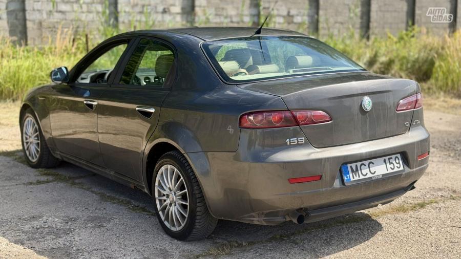 Alfa Romeo 159 2007 Kauņa, ar dzinēja tilpumu 1.90 L un nobraukumu 314 tūkst. km par 500 €, foto 4 vietnē AUTOMOTO.COM.LV