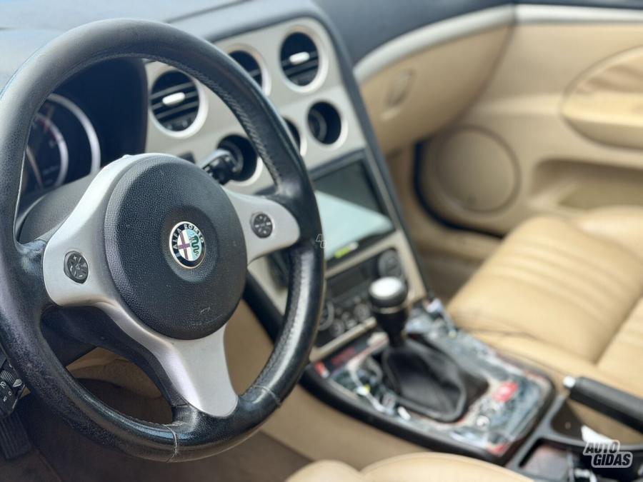 Alfa Romeo 159 2009 Kauņa, ar dzinēja tilpumu 1.90 L un nobraukumu 305 tūkst. km par 1150 €, foto 10 vietnē AUTOMOTO.COM.LV