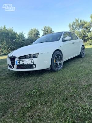 Alfa Romeo 159 2009 Klaipėda, ar dzinēja tilpumu 1.80 L un nobraukumu 320 tūkst. km par 1600 €, foto 4 vietnē AUTOMOTO.COM.LV