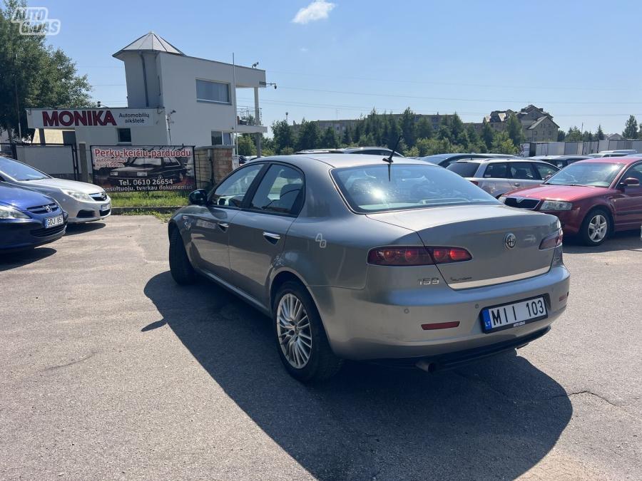 Alfa Romeo 159 2009 in Siauliai, with an engine capacity of 2.00 L and mileage of 0 thousand km for 1949 €, photo 5 on AUTOMOTO.COM.LV