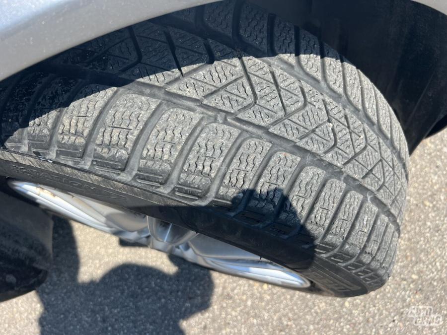 Alfa Romeo 159 2009 Šauļi, ar dzinēja tilpumu 2.00 L un nobraukumu 0 tūkst. km par 1949 €, foto 12 vietnē AUTOMOTO.COM.LV