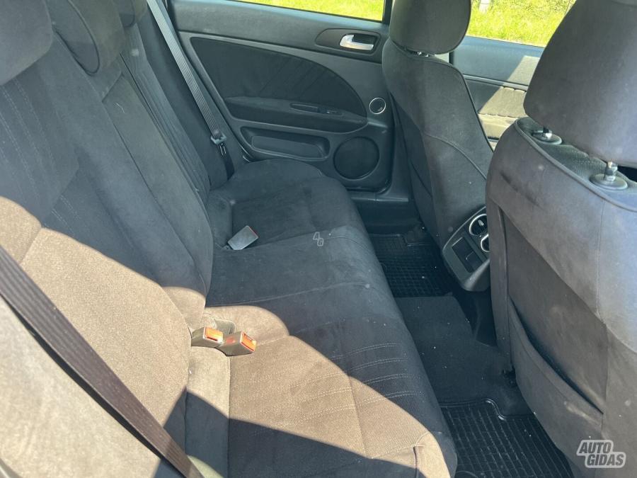 Alfa Romeo 159 2009 Šauļi, ar dzinēja tilpumu 2.00 L un nobraukumu 0 tūkst. km par 1949 €, foto 16 vietnē AUTOMOTO.COM.LV