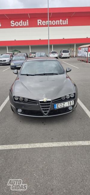 Alfa Romeo 159 2012 in Kaunas, with an engine capacity of 2.00 L and mileage of 287 thousand km for 4000 €, photo 1 on AUTOMOTO.COM.LV