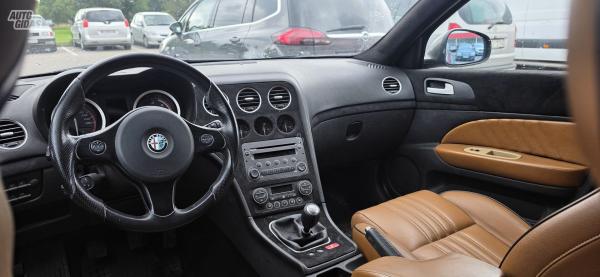 Alfa Romeo 159 2012 in Kaunas, with an engine capacity of 2.00 L and mileage of 287 thousand km for 4000 €, photo 5 on AUTOMOTO.COM.LV