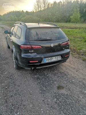 Alfa Romeo 159 2007 in Silute, with an engine capacity of 1.90 L and mileage of 311 thousand km for 750 €, photo 6 on AUTOMOTO.COM.LV