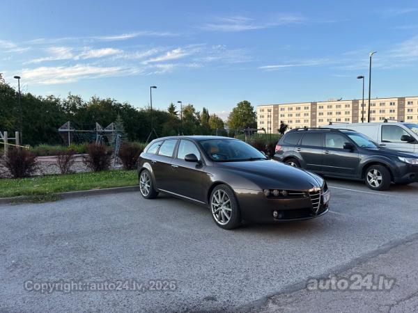 Alfa Romeo 159 2008 Tallina, ar dzinēja tilpumu 1.90 L un nobraukumu 240 tūkst. km par 2500 €, foto 3 vietnē AUTOMOTO.COM.LV