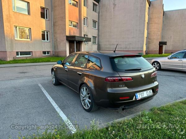 Alfa Romeo 159 2008 Tallina, ar dzinēja tilpumu 1.90 L un nobraukumu 240 tūkst. km par 2500 €, foto 5 vietnē AUTOMOTO.COM.LV