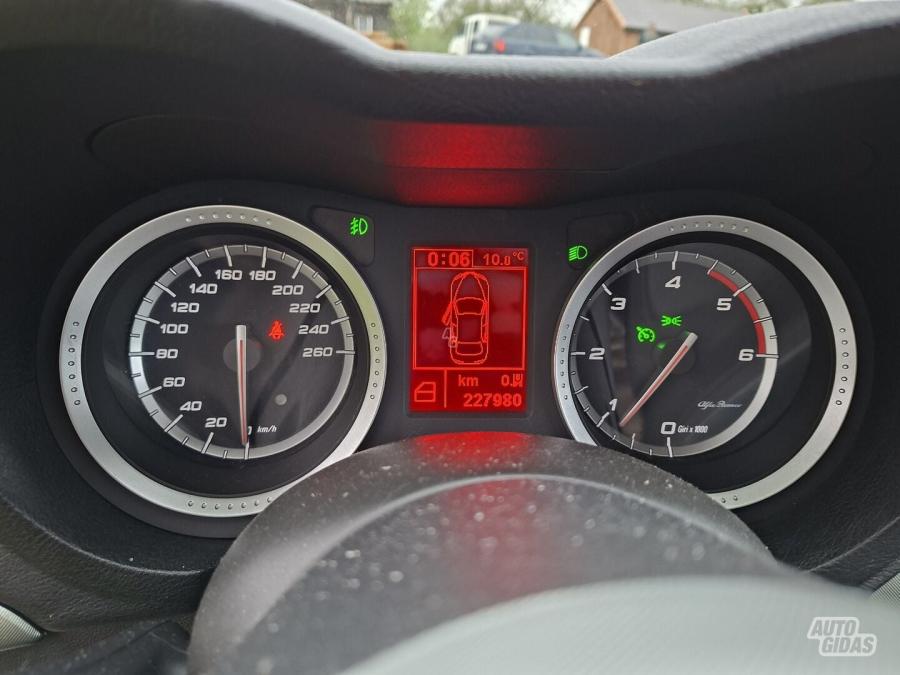 Альфа Ромео 159 2008 в Шилале, объемом двигателя 1.90 л и пробегом 220 тыс. км за 850 €, фото 10 на AUTOMOTO.COM.LV