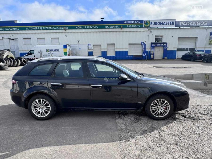 Alfa Romeo 159 2009 in Klaipeda, with an engine capacity of 1.90 L and mileage of 340 thousand km for 1650 €, photo 3 on AUTOMOTO.COM.LV