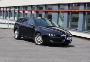 Альфа Ромео 159 2010 в Рига, объемом двигателя 1.70 л и пробегом 156 тыс. км за 5980 €, фото  на AUTOMOTO.COM.LV