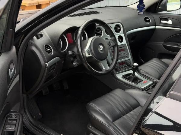 Альфа Ромео 159 2010 в Рига, объемом двигателя 1.70 л и пробегом 156 тыс. км за 5980 €, фото 7 на AUTOMOTO.COM.LV