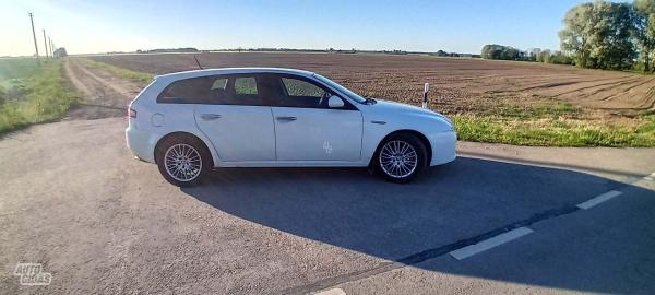 Alfa Romeo 159 2012 in Vilkaviskis, with an engine capacity of 2.00 L and mileage of 280 thousand km for 2600 €, photo 3 on AUTOMOTO.COM.LV