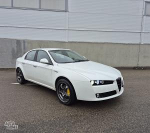White Alfa Romeo 159 2009 in Kelme, with an engine capacity of 1.80 L and mileage of 300 thousand km for 2000 €, photo  on AUTOMOTO.COM.LV