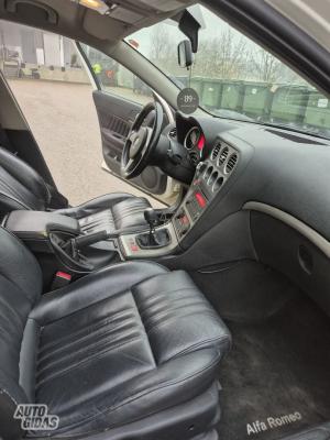 Balts Alfa Romeo 159 2009 Kelmė, ar dzinēja tilpumu 1.80 L un nobraukumu 300 tūkst. km par 2000 €, foto 10 vietnē AUTOMOTO.COM.LV