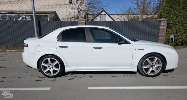 Balts Alfa Romeo 159 2010 Radviliškis, ar dzinēja tilpumu 1.90 L un nobraukumu 314 tūkst. km par 2500 €, foto 8 vietnē AUTOMOTO.COM.LV