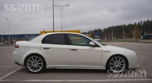Balts Alfa Romeo 159 2010 Rīga, ar dzinēja tilpumu 2.40 L un nobraukumu 301 tūkst. km par 5350 €, foto 5 vietnē AUTOMOTO.COM.LV