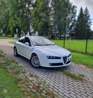 White Alfa Romeo 159 2013 in Taurage, with an engine capacity of 2.00 L and mileage of 247 thousand km for 2900 €, photo  on AUTOMOTO.COM.LV