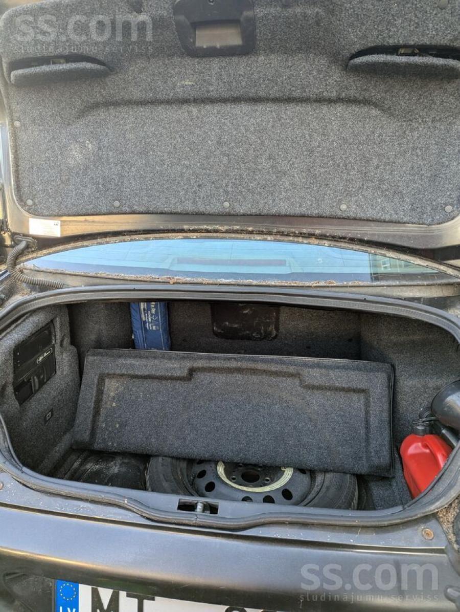 Melns Alfa Romeo 166 2004 Rīga, ar dzinēja tilpumu 2.40 L un nobraukumu 316 tūkst. km par 400 €, foto 5 vietnē AUTOMOTO.COM.LV