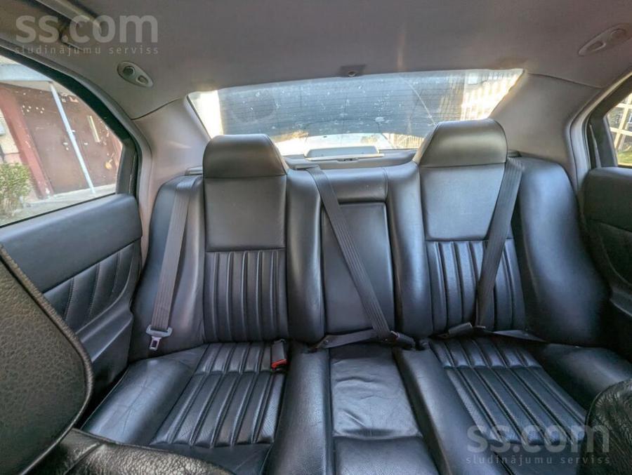Melns Alfa Romeo 166 2004 Rīga, ar dzinēja tilpumu 2.40 L un nobraukumu 316 tūkst. km par 400 €, foto 9 vietnē AUTOMOTO.COM.LV