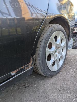 Melns Alfa Romeo 166 2004 Rīga, ar dzinēja tilpumu 2.40 L un nobraukumu 316 tūkst. km par 400 €, foto 12 vietnē AUTOMOTO.COM.LV