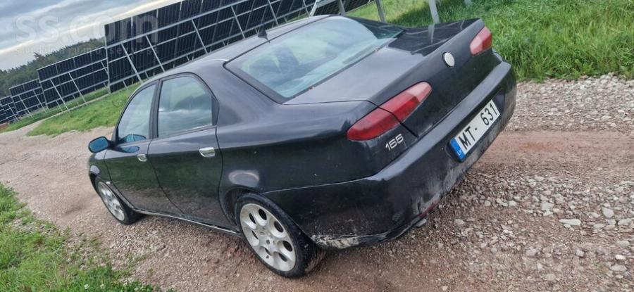 Melns Alfa Romeo 166 2004 Valmiera, ar dzinēja tilpumu 2.40 L un nobraukumu 321 tūkst. km par 700 €, foto 4 vietnē AUTOMOTO.COM.LV