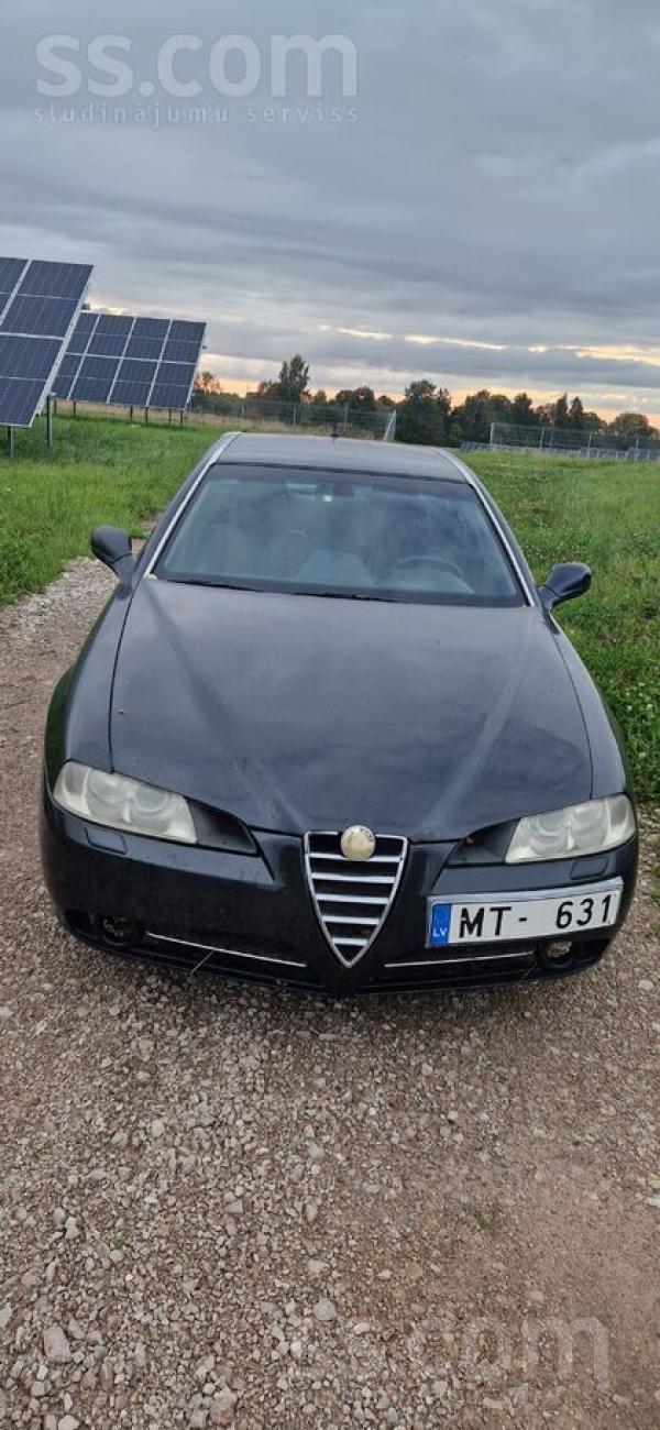 Alfa Romeo 166 2004 Valmiera vietnÄ Melns Alfa Romeo 166 2004 Valmiera, ar dzinÄja tilpumu 2.40 L un nobraukumu 321 tÅ«kst. km par 700 ā¬, foto 6 vietnÄ AUTOMOTO.COM.LV