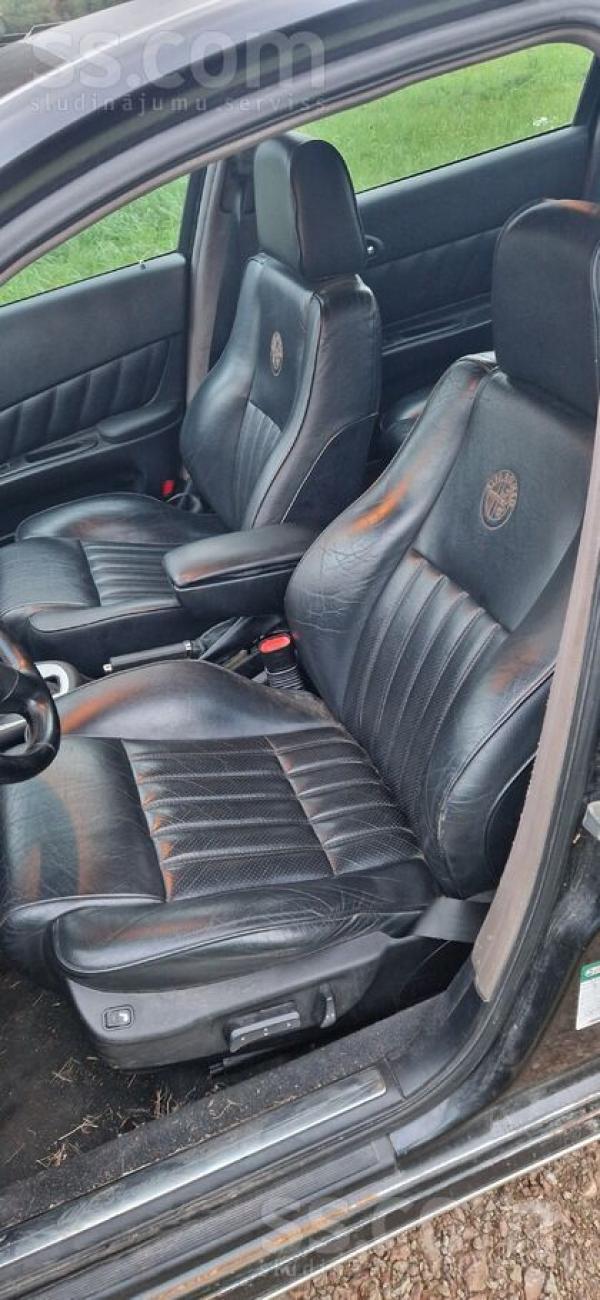 Alfa Romeo 166 2004 Valmiera vietnÄ Melns Alfa Romeo 166 2004 Valmiera, ar dzinÄja tilpumu 2.40 L un nobraukumu 321 tÅ«kst. km par 700 ā¬, foto 9 vietnÄ AUTOMOTO.COM.LV