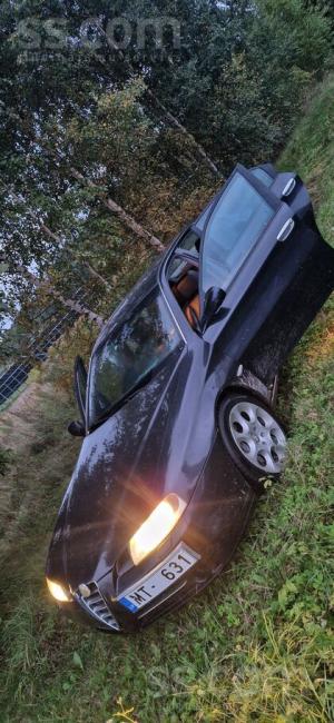 Melns Alfa Romeo 166 2004 Valmiera, ar dzinēja tilpumu 2.40 L un nobraukumu 321 tūkst. km par 700 €, foto 12 vietnē AUTOMOTO.COM.LV