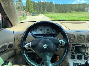 Melns Alfa Romeo 166 2006 Rīga, ar dzinēja tilpumu 2.40 L un nobraukumu 222 tūkst. km par 2200 €, foto 12 vietnē AUTOMOTO.COM.LV