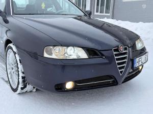 Blue Alfa Romeo 166 2005 in Vilnius, with an engine capacity of 2.39 L and mileage of 294 thousand km for 1950 €, photo 10 on AUTOMOTO.COM.LV