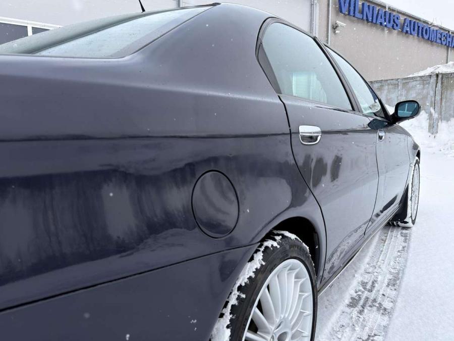 Blue Alfa Romeo 166 2005 in Vilnius, with an engine capacity of 2.39 L and mileage of 294 thousand km for 1950 €, photo 15 on AUTOMOTO.COM.LV